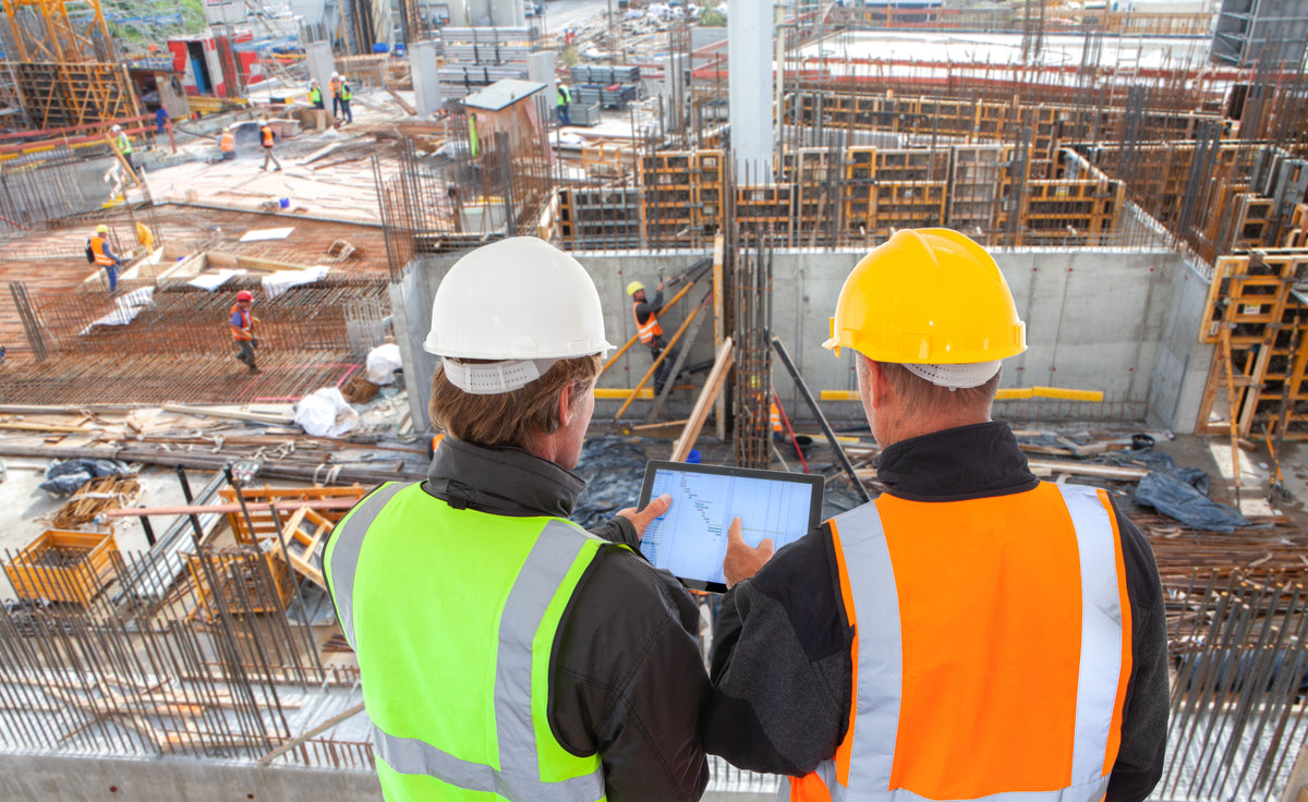 Enhancing Worker Safety with Push-to-Talk Communication – QUICKTEL